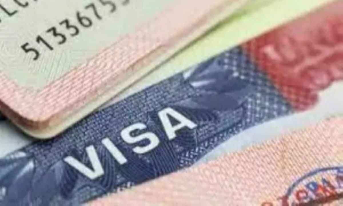 E-visas and payment cards for foreigners in Russia on the cards