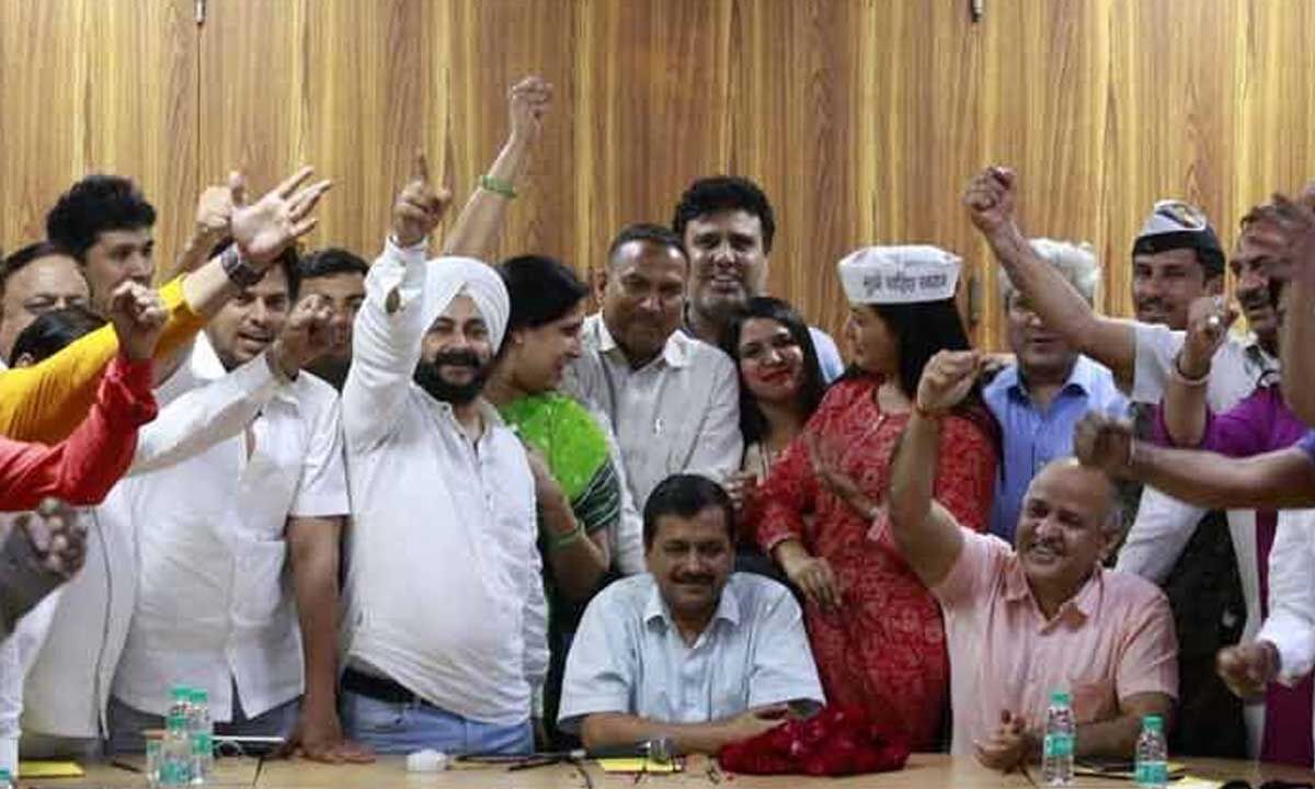 Delhi MLAs get 66% hike in pay