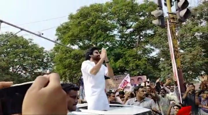 Pics: Pawan Kalyan starts from Vijayawada followed by huge rally