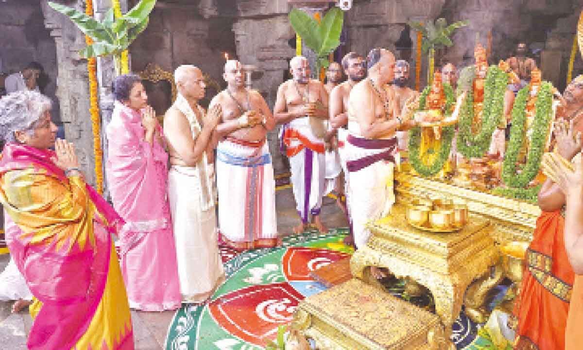 Tirumala: Sri Rama Navami Asthanam performed at Sri Vari temple