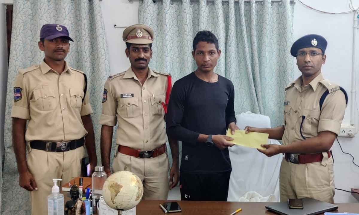 Mulugu: Maoist surrendered