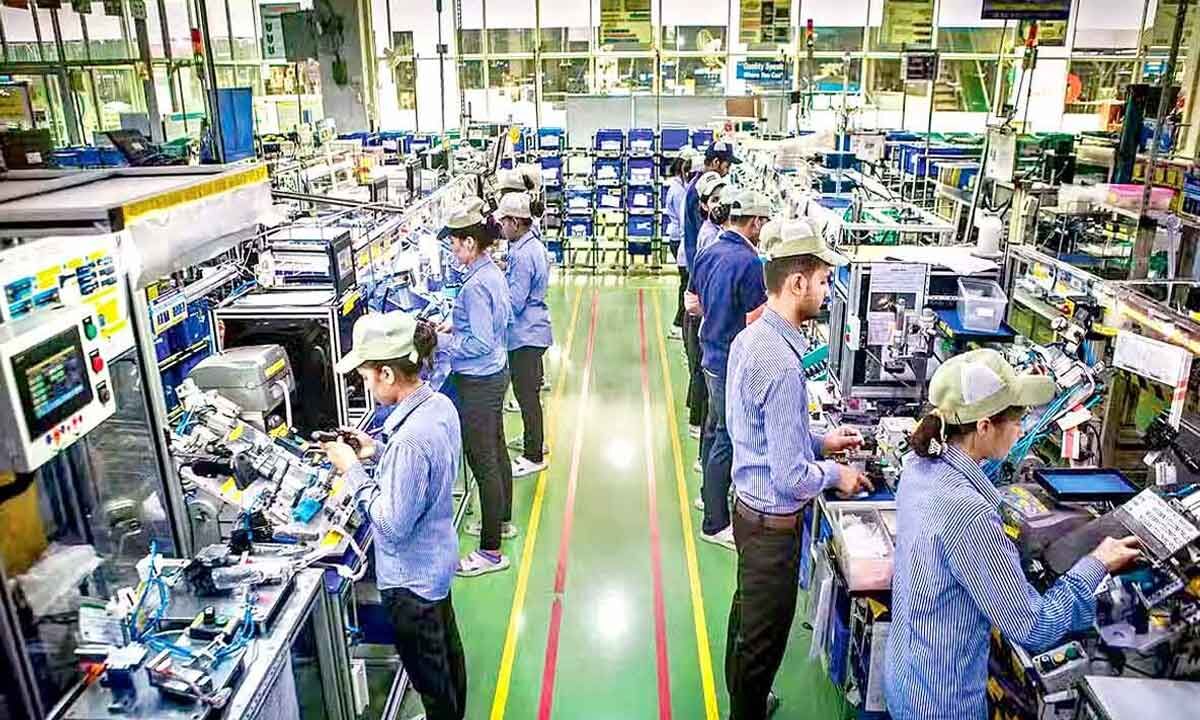 Manufacturing PMI hits 3-mth high amid demand resilience
