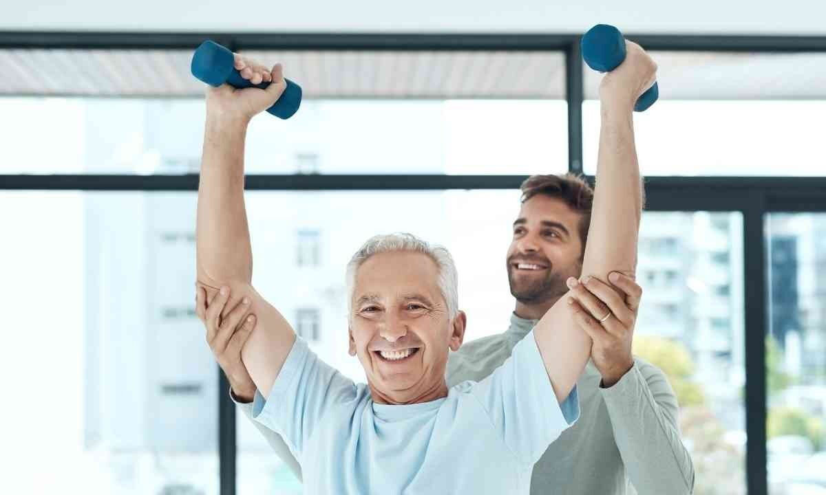 Role of physiotherapy in geriatric people physiotherapist for elderly care