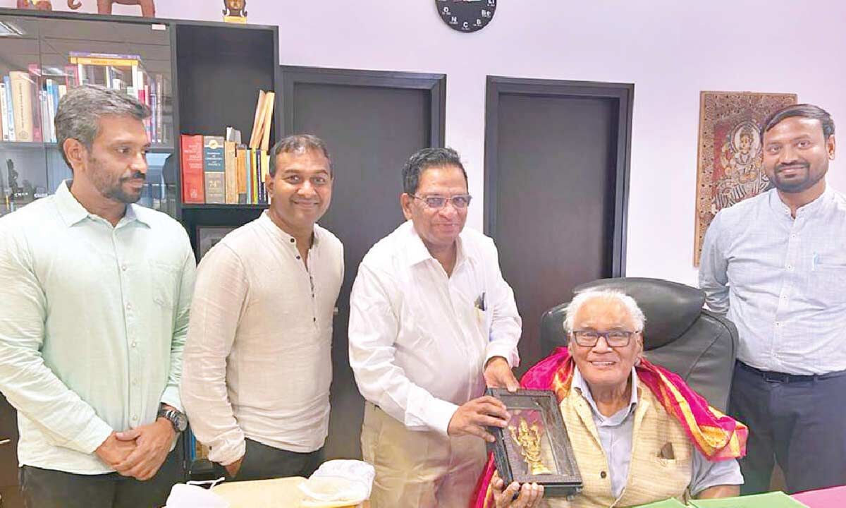 Scientist Prof CNR Rao all praise for SRM-AP