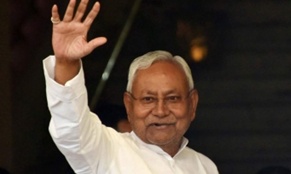 Nitish Kumar returns home to grand welcome after Delhi visit