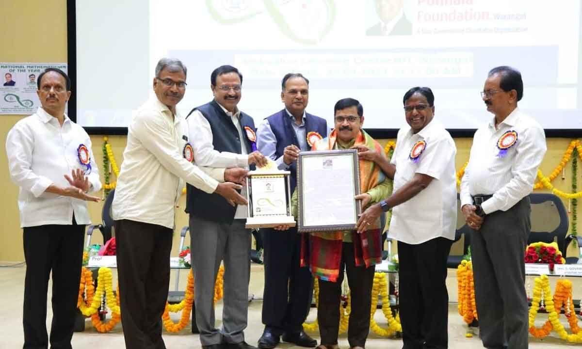 Warangal: Mathematician of the Year Award to IIT Prof Rajasekhar