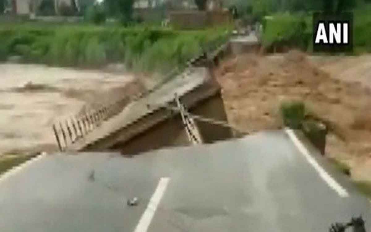 50-yr-old bridge collapses in Himachal's Nahan