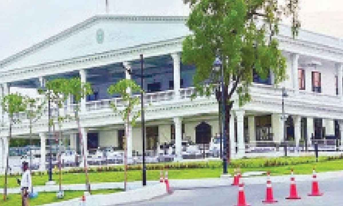Hyderabad: Pragathi Bhavan and Raj Bhavan cannot come closer says Governor Tamilisai Soundararajan
