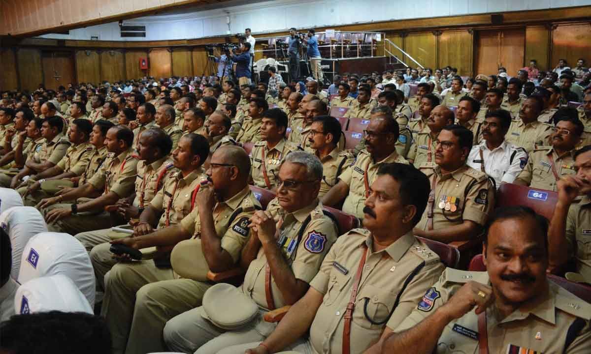 Hyderabad: Home Minister Mohammed Mahmood Ali presents medals to police ...