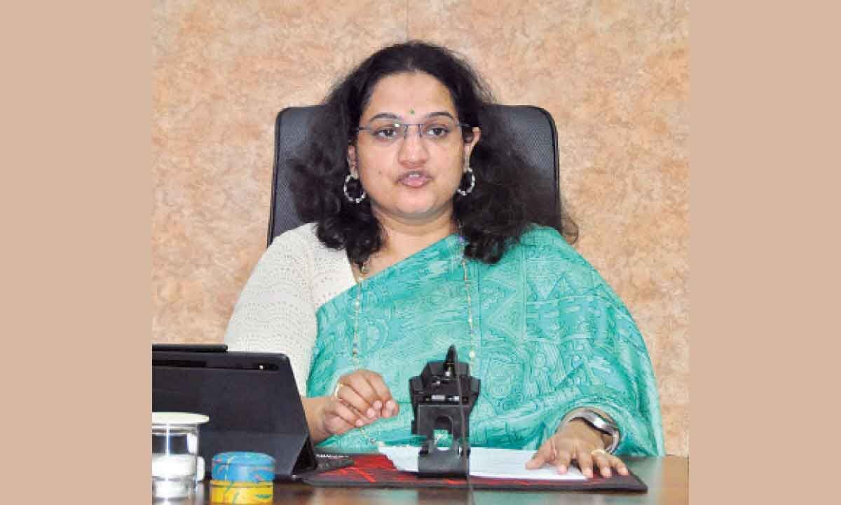 Kurnool: Officials told to monitor plaints received at Jaganannaku ...