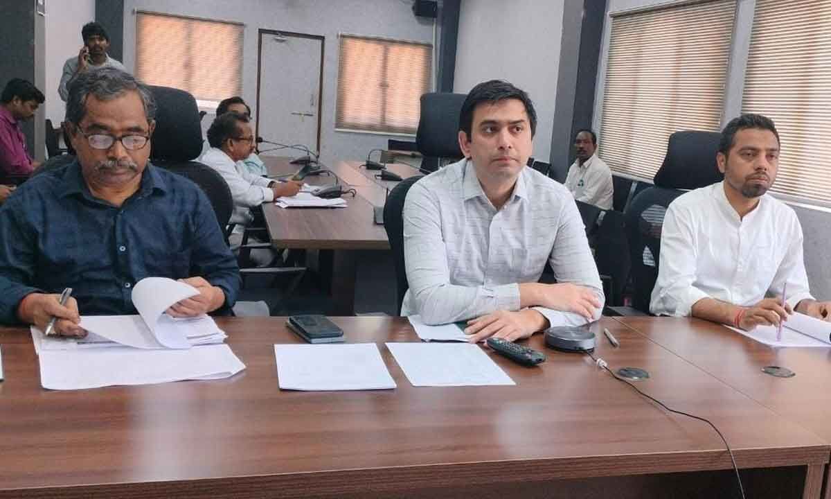 Paderu: Give job cards to all eligible, Collector Sumit Kumar tells ...