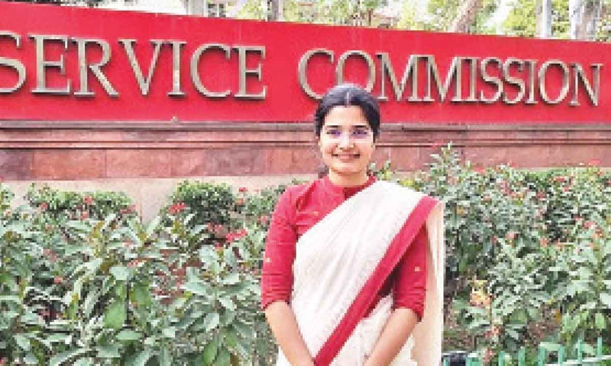 Narayanpet: SP jubilant over daughter’s feat in Civils