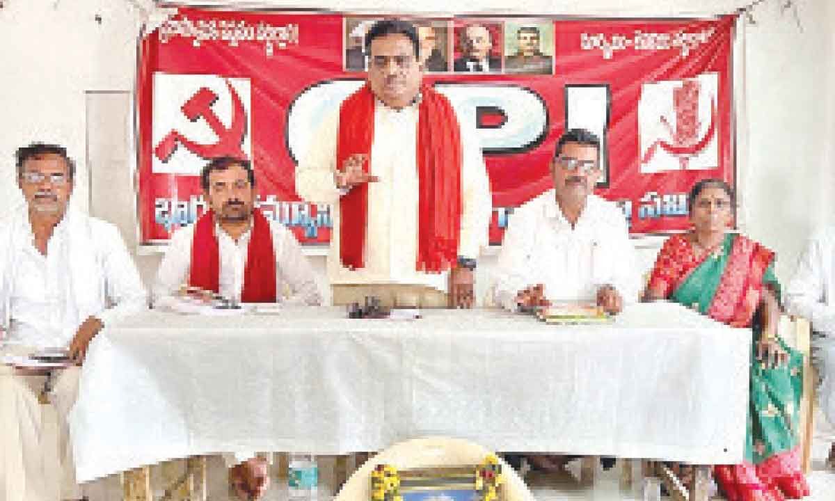 Jangaon: BRS needs Left support to keep BJP at bay said CPI leader ...
