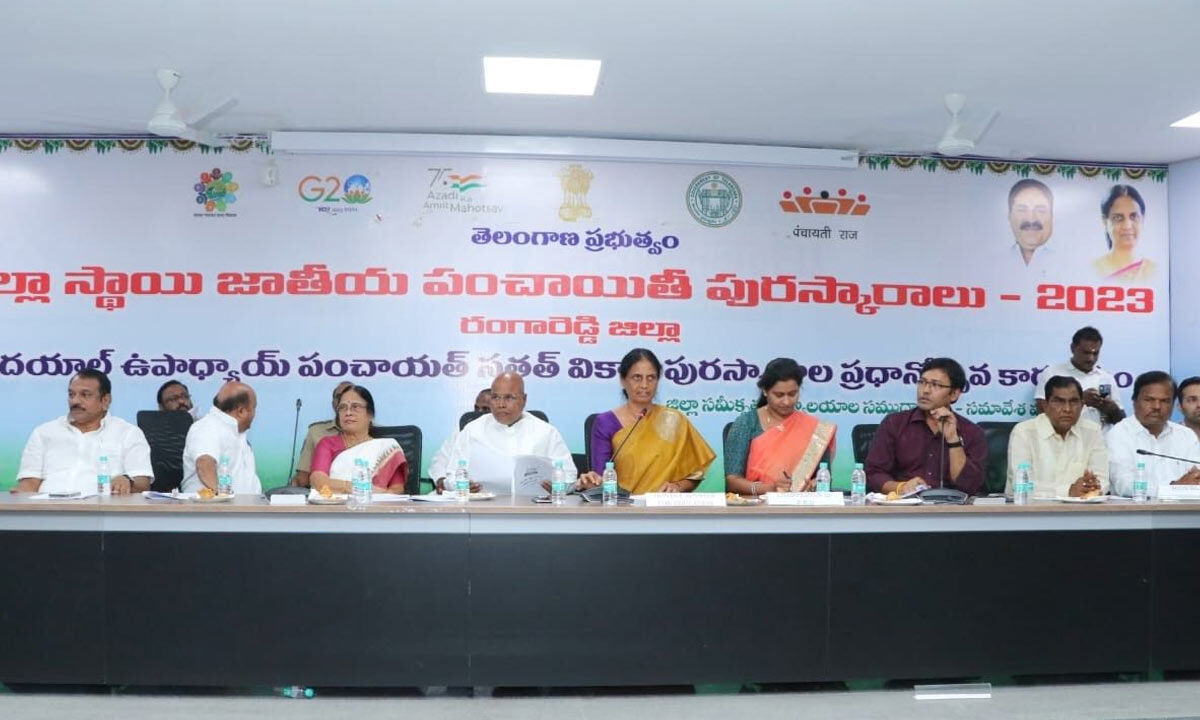 Education Minister Sabitha Indra Reddy calls for grand celebrations ...