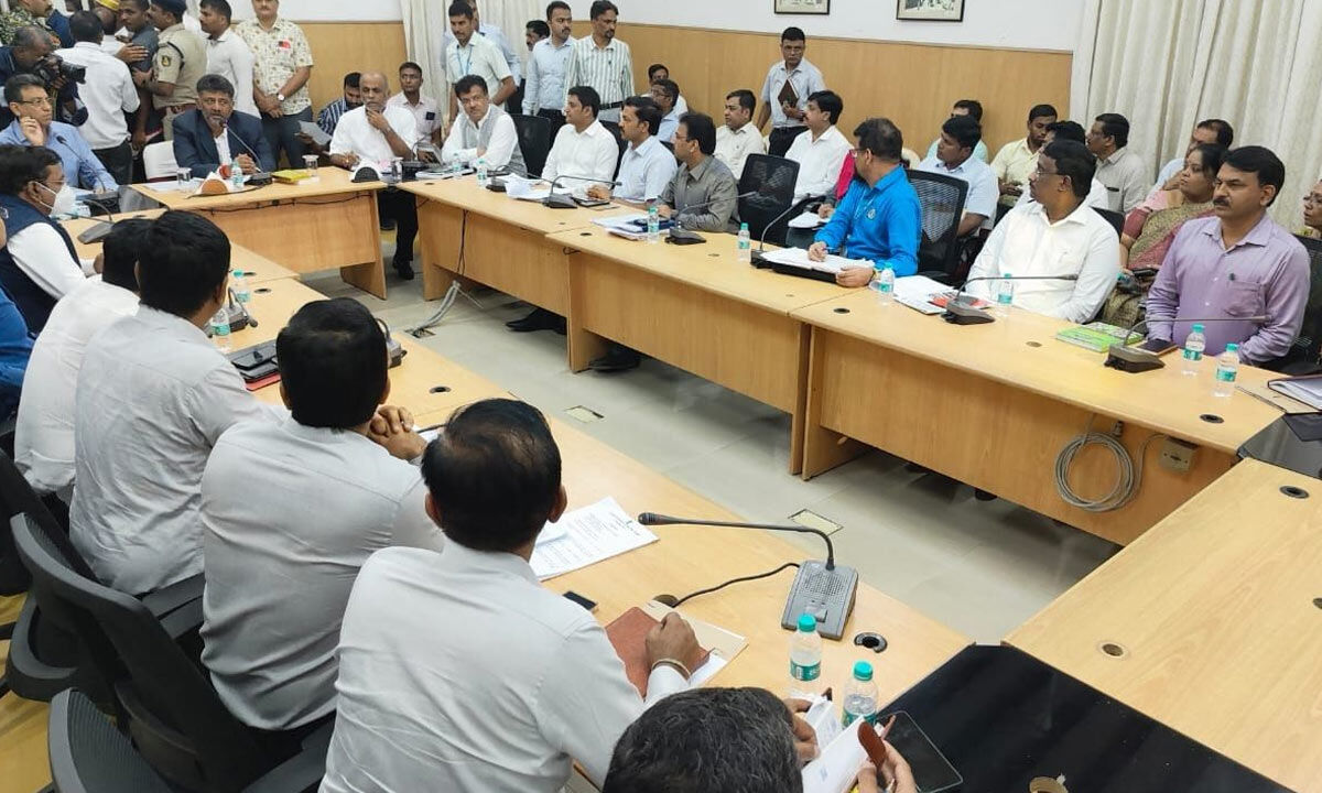 Bengaluru: BBMP officials told to work honestly and keep a record of ...