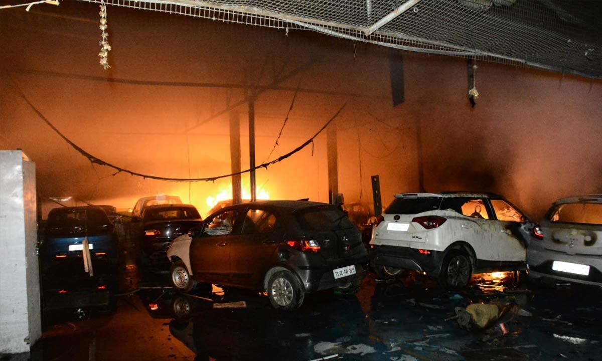 Hyderabad: Massive fire breaks out from timber depot at LB Nagar