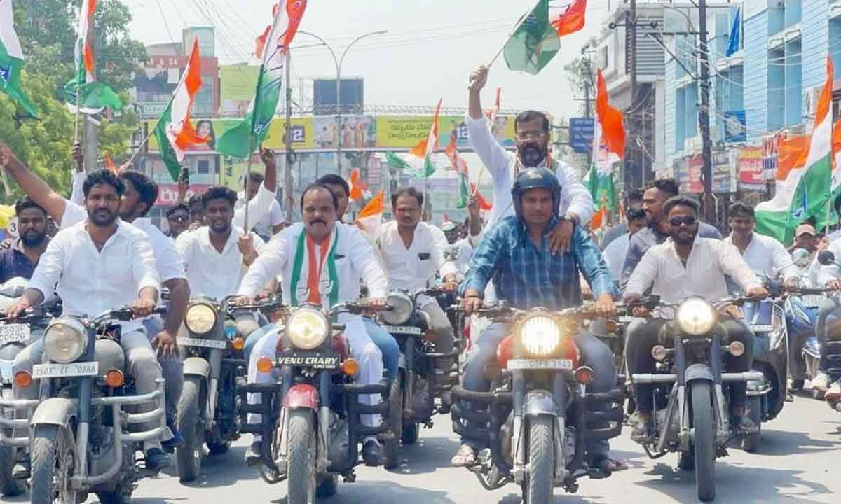 Warangal: Chief Minister K Chandrasekhar Rao betrayed Telangana State ...