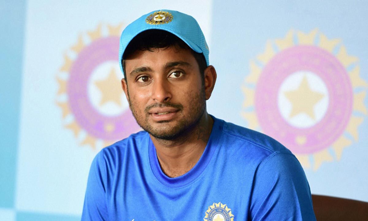 Ambati Rayudu keeps political parties in Telugu states guessing