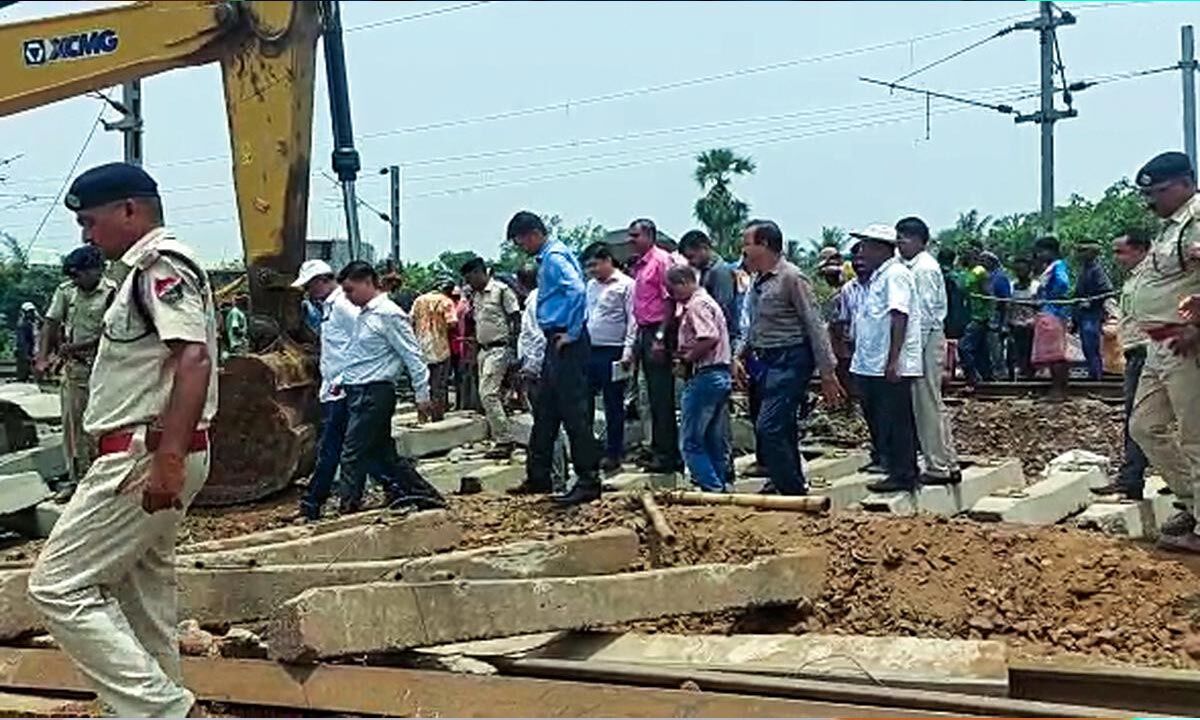 Odisha train tragedy: CBI collects evidence from accident site