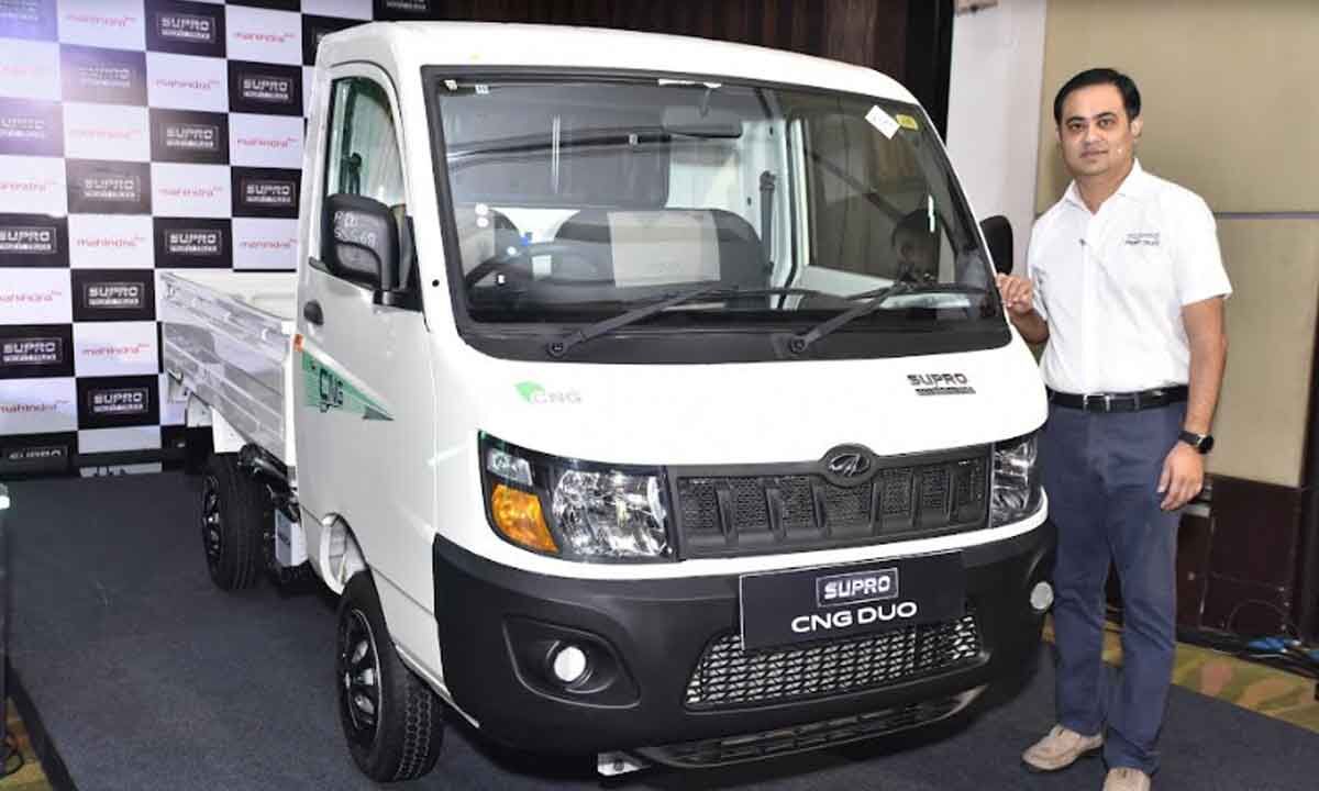 Mahindra launches its first Dual-Fuel small commercial vehicle, the new ...