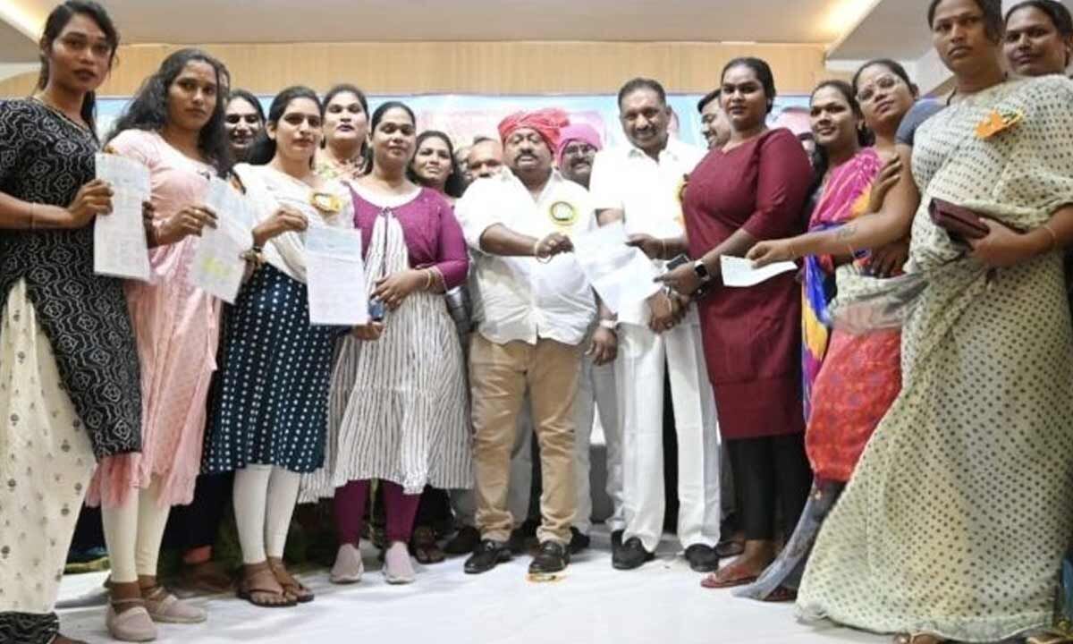 KCR brought light into lives of poor: Minister Gangula Kamalakar