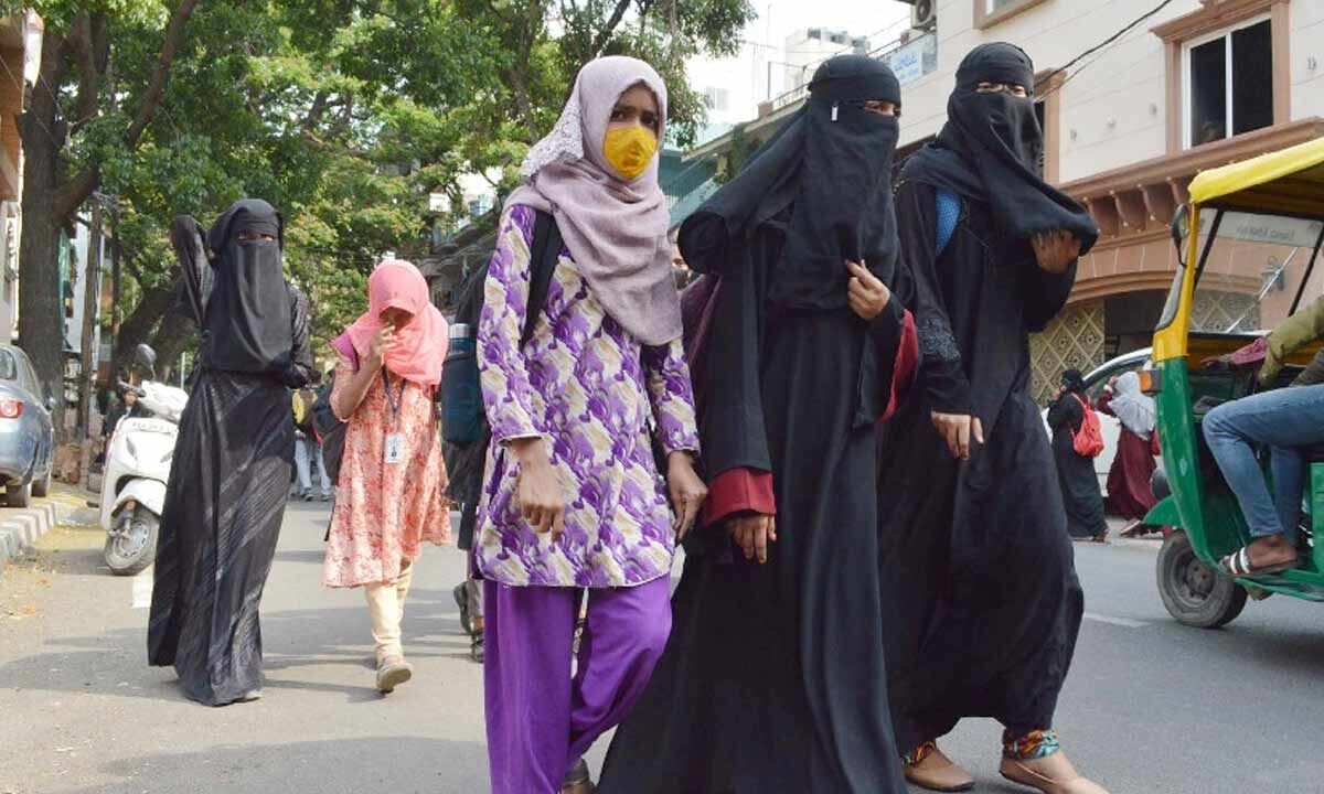 Hyderabad college denies entry to burqa-clad students