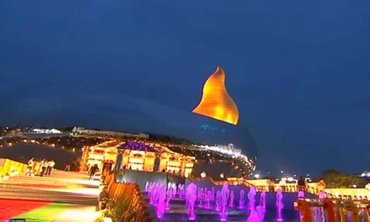 KCR inaugurates Telangana Martyrs Memorial at Tank Bund