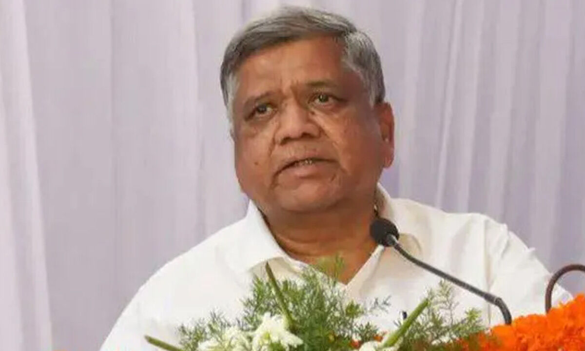 Former CM Jagadish Shettar attacks Centre over rice row, terms it 'crime'