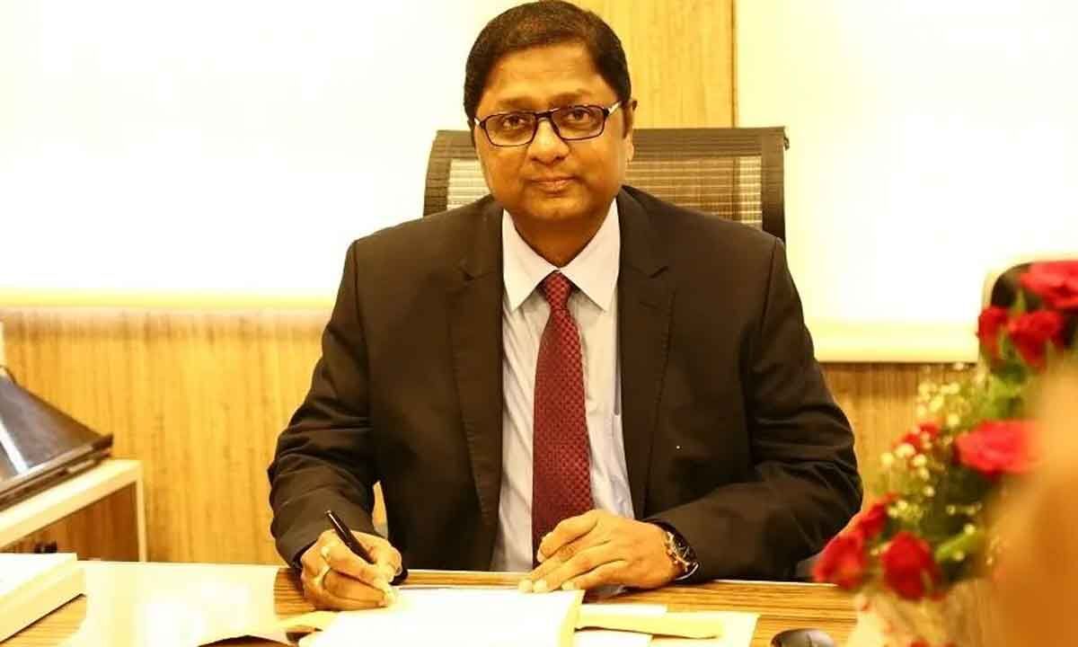 Prof. Suresh Kumar to continue as EFLU V-C
