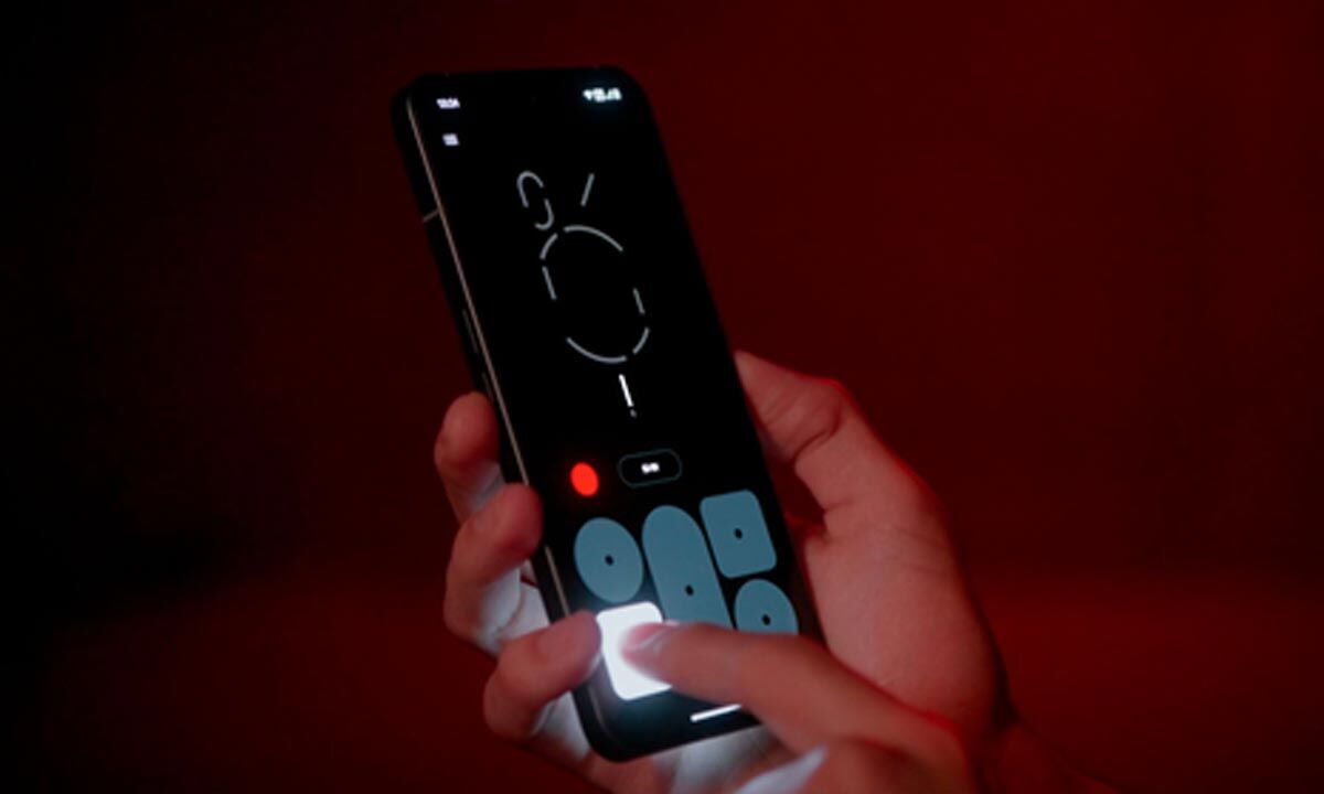 Nothing announces pre-order date for Phone (2), starting Thursday