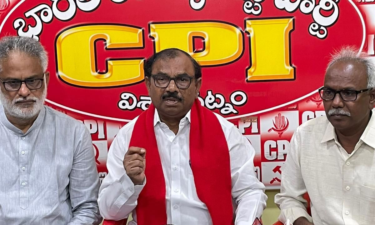 CPI to organise bus yatra from Aug 16 to save AP