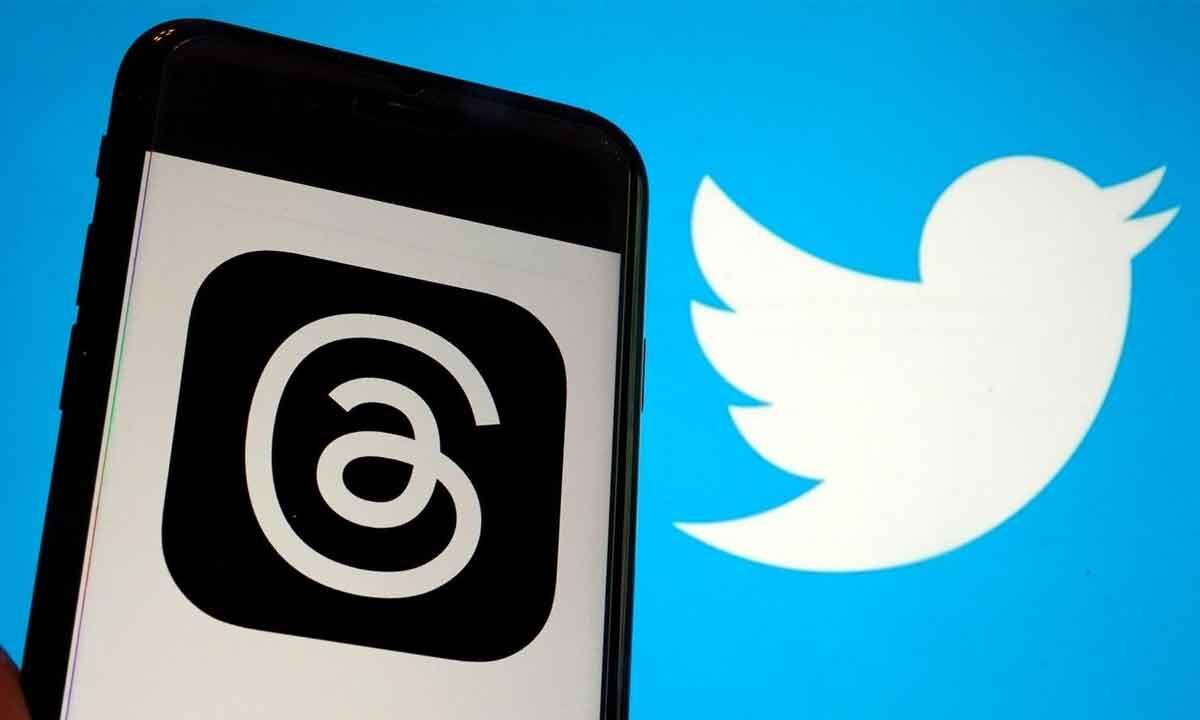 Twitter traffic tumbles as Threads’ soars