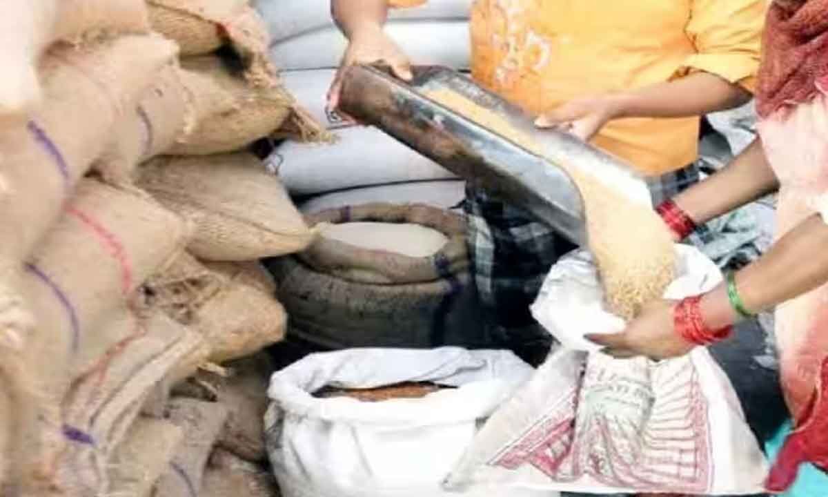 Rajamahendravaram (Urban) mandal recording 92% ration distribution ...