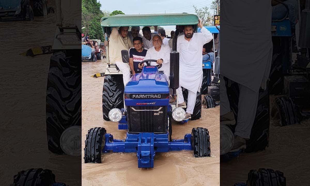 Hooda visits flood-affected areas in Haryana