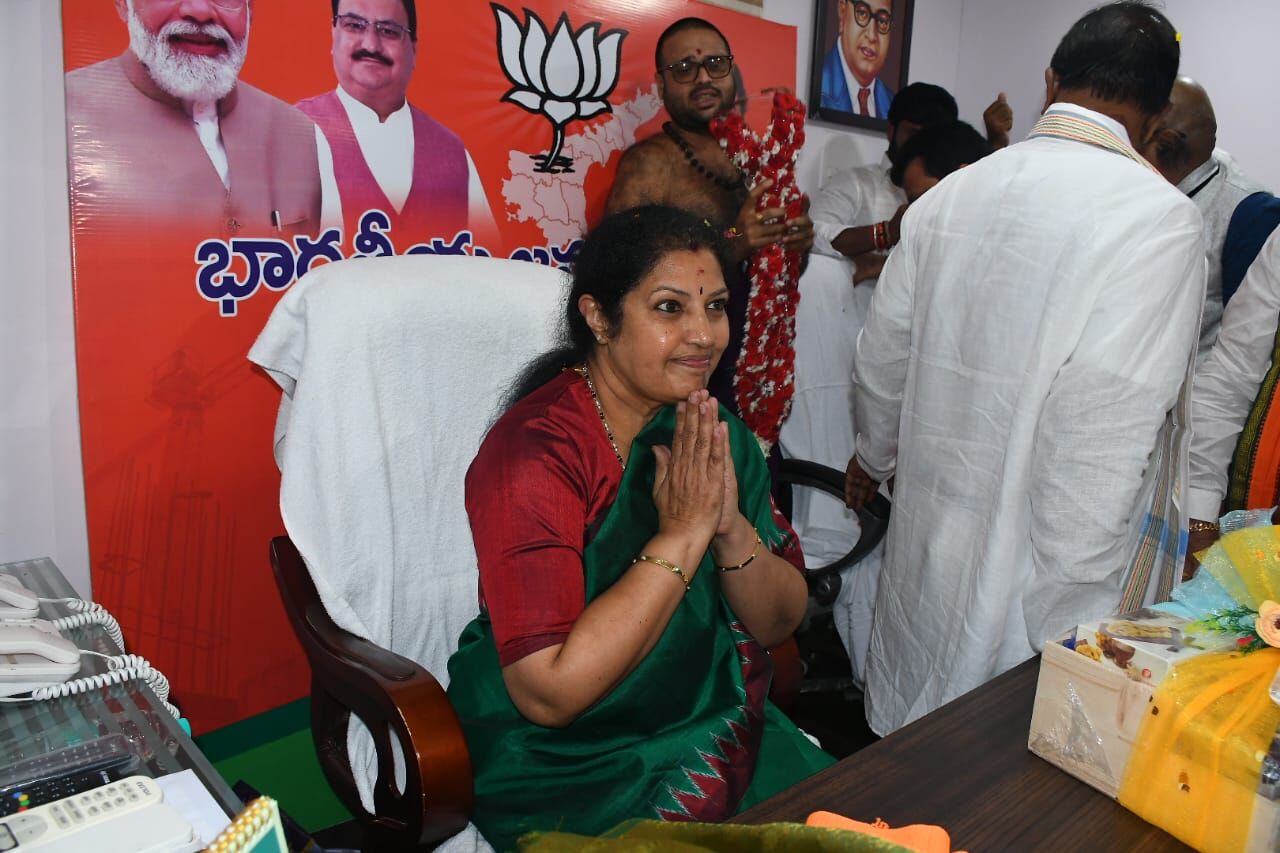 BJP state president Purandeswari assumes charge in Vijayawada