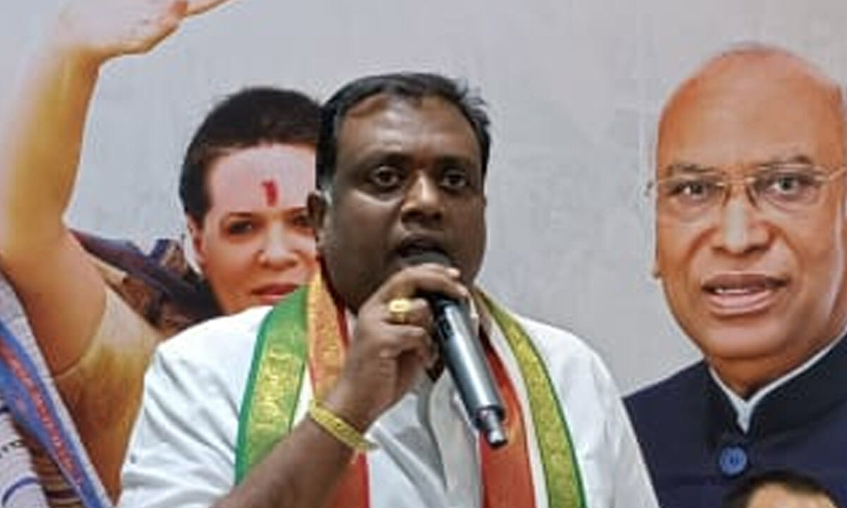 Congress slams BRS Govt for negligence in handling Hyderabad's ...