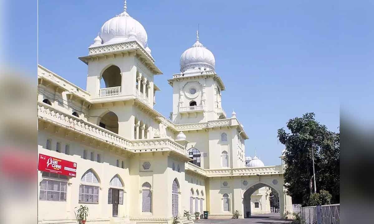 LU opens online access to its libraries for students, teachers