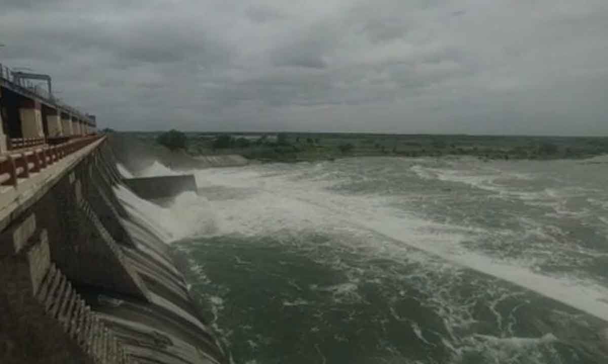 Six gates of Musi project lifted in Nalgonda