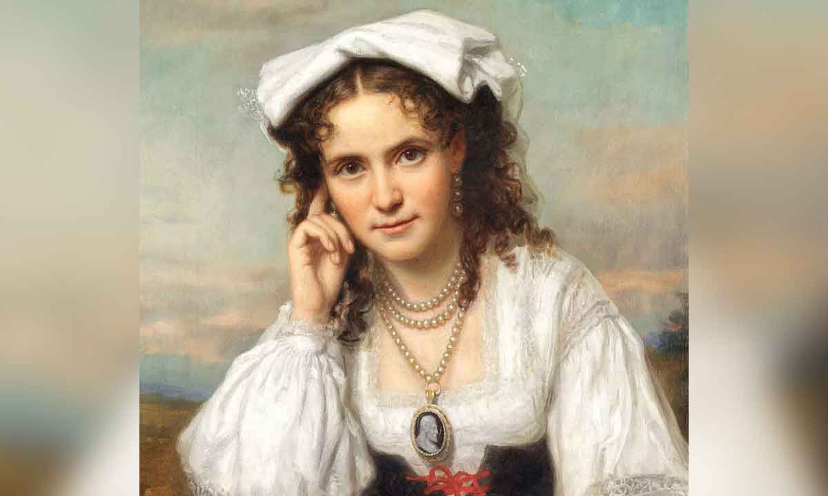 First youngest female artist to receive a commission