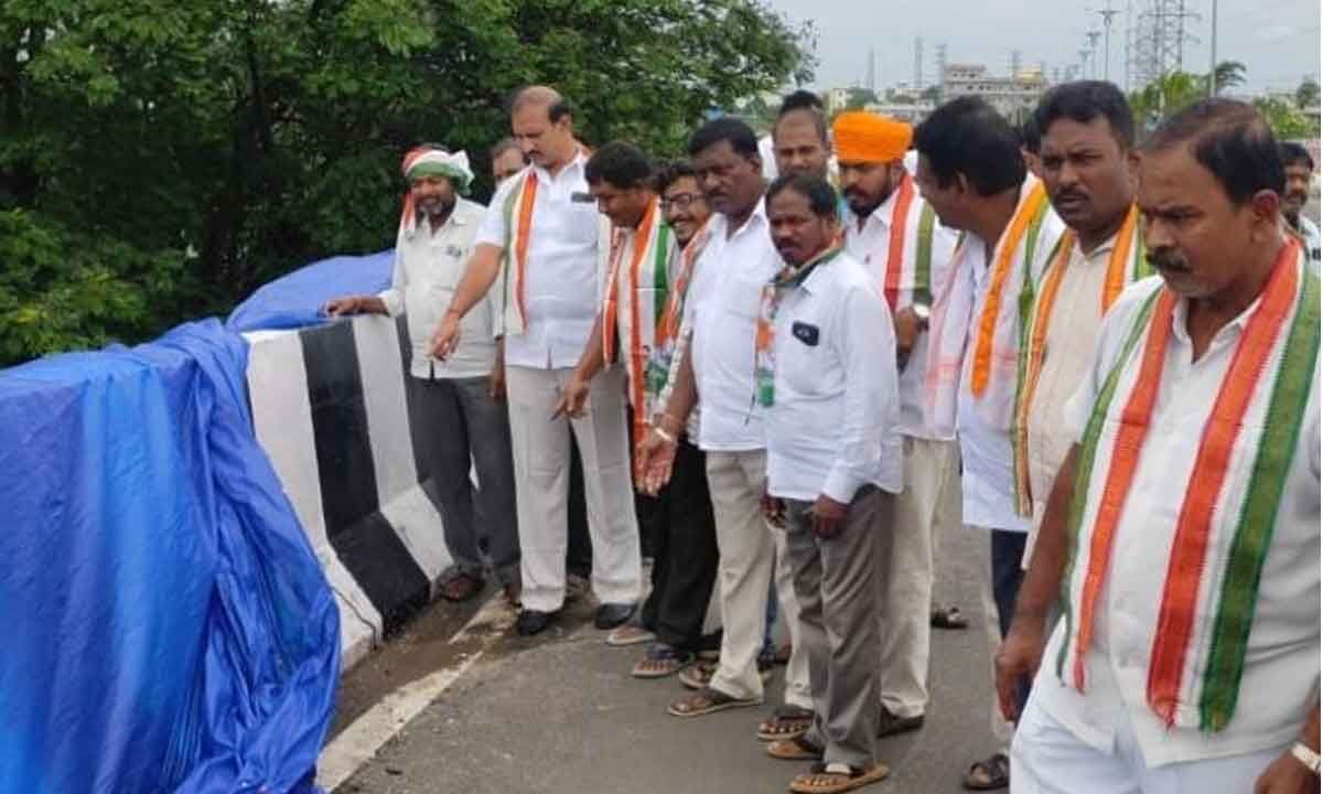 Cable bridge road collapses, sidewalls crack in just 1 month