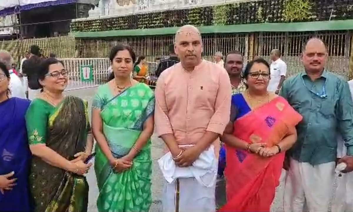 ISRO team offer prayers at Tirumala ahead of PSLV C56 launch