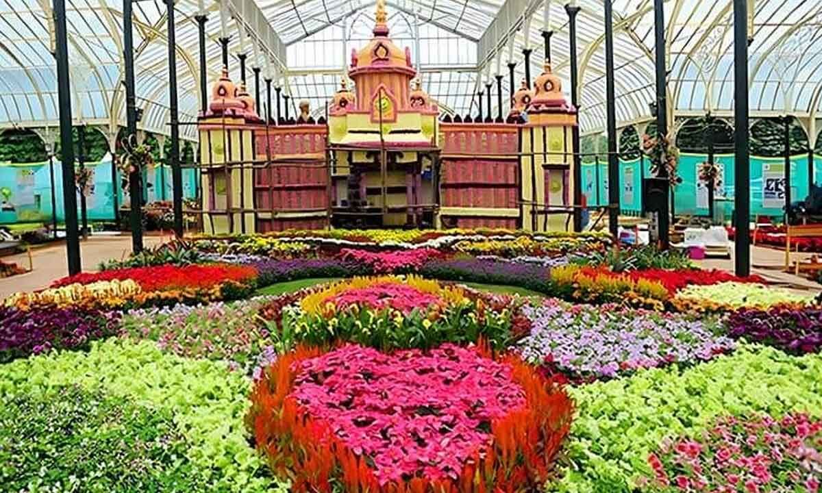 Bengaluru: More than 8 lakh visitors, highest ever collection of Rs 4 crore