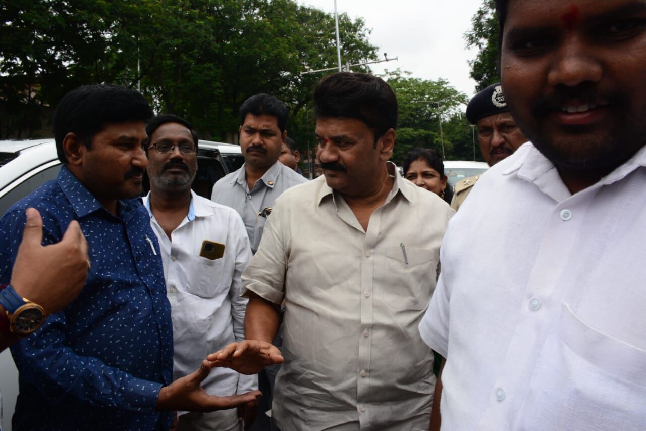 Talasani inspects arrangements for launch of RTC X that steel bridge