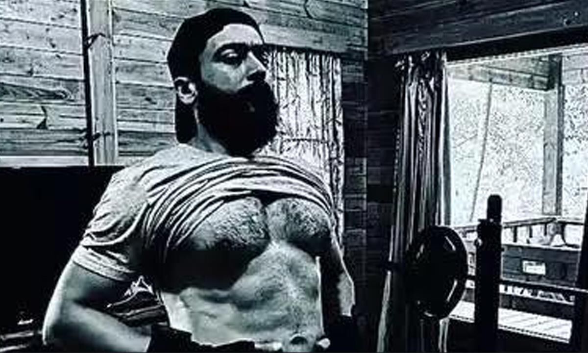 Suriya looks like beast in the gym