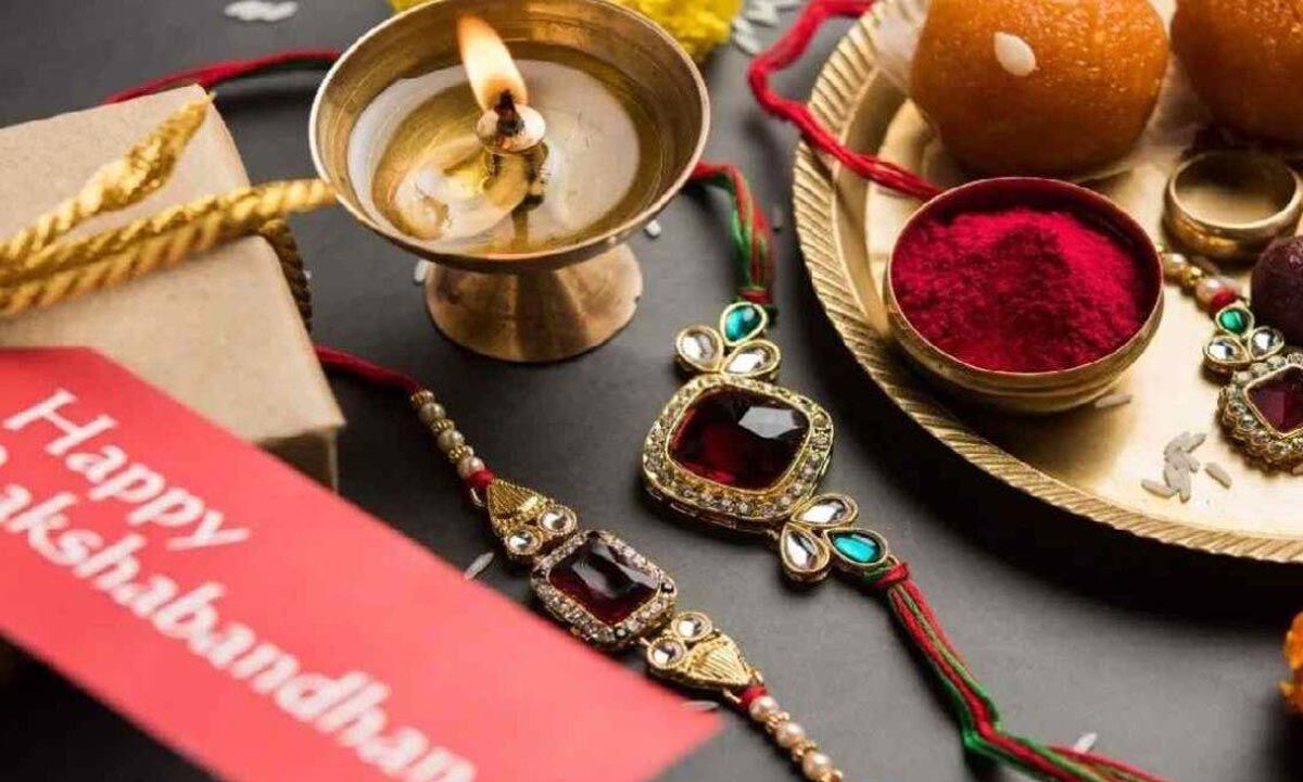 Raksha Bandhan 2023: Comparing the Traditional and Contemporary Rakhis ...