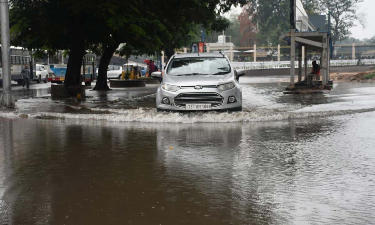 Around 30 apartments inundated with floods