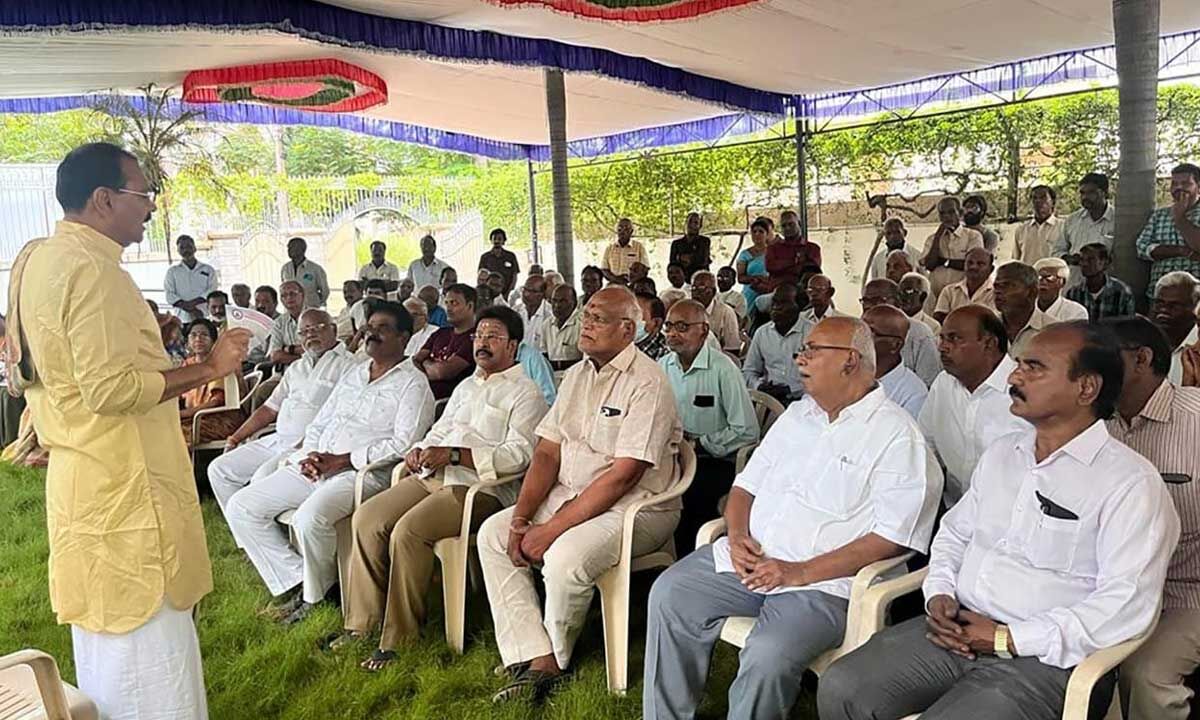 TTD Chairman promises house sites to all TTD staff