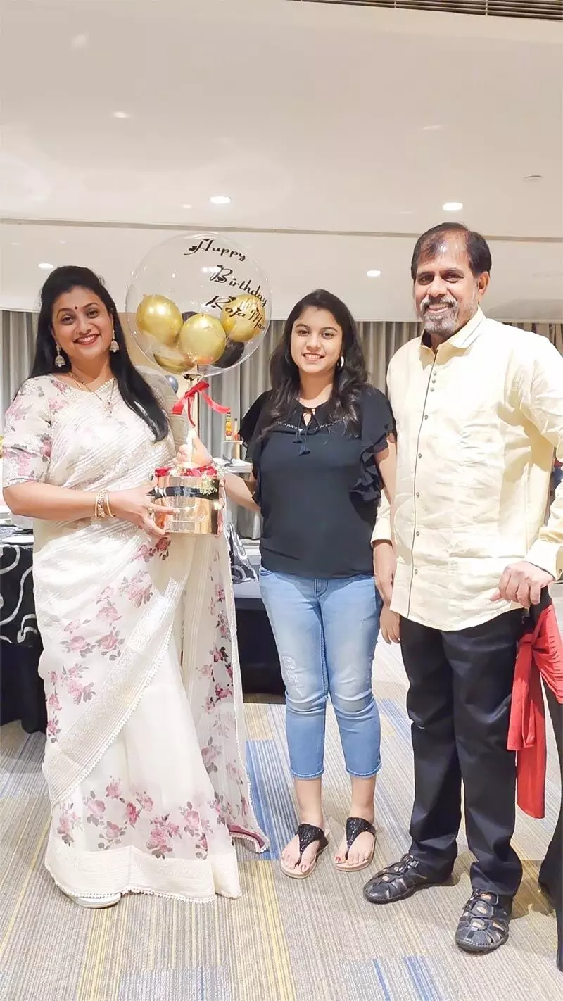 Actress Roja Selvamani Biography: Family, Daughter, Birth date, Latest ...