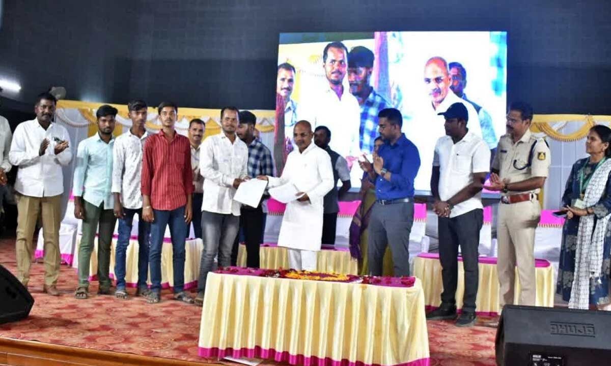 Job Mela provides employment to 457 youths on the spot