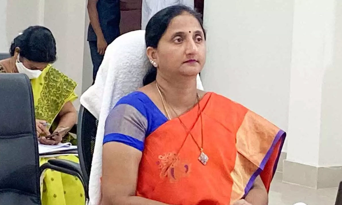 Rajamahendravaram: Officials told to solve problems within stipulated time